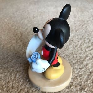 Disney | Accents | Disney Mickey Mouse 200 Disney World Figurine | Poshmark